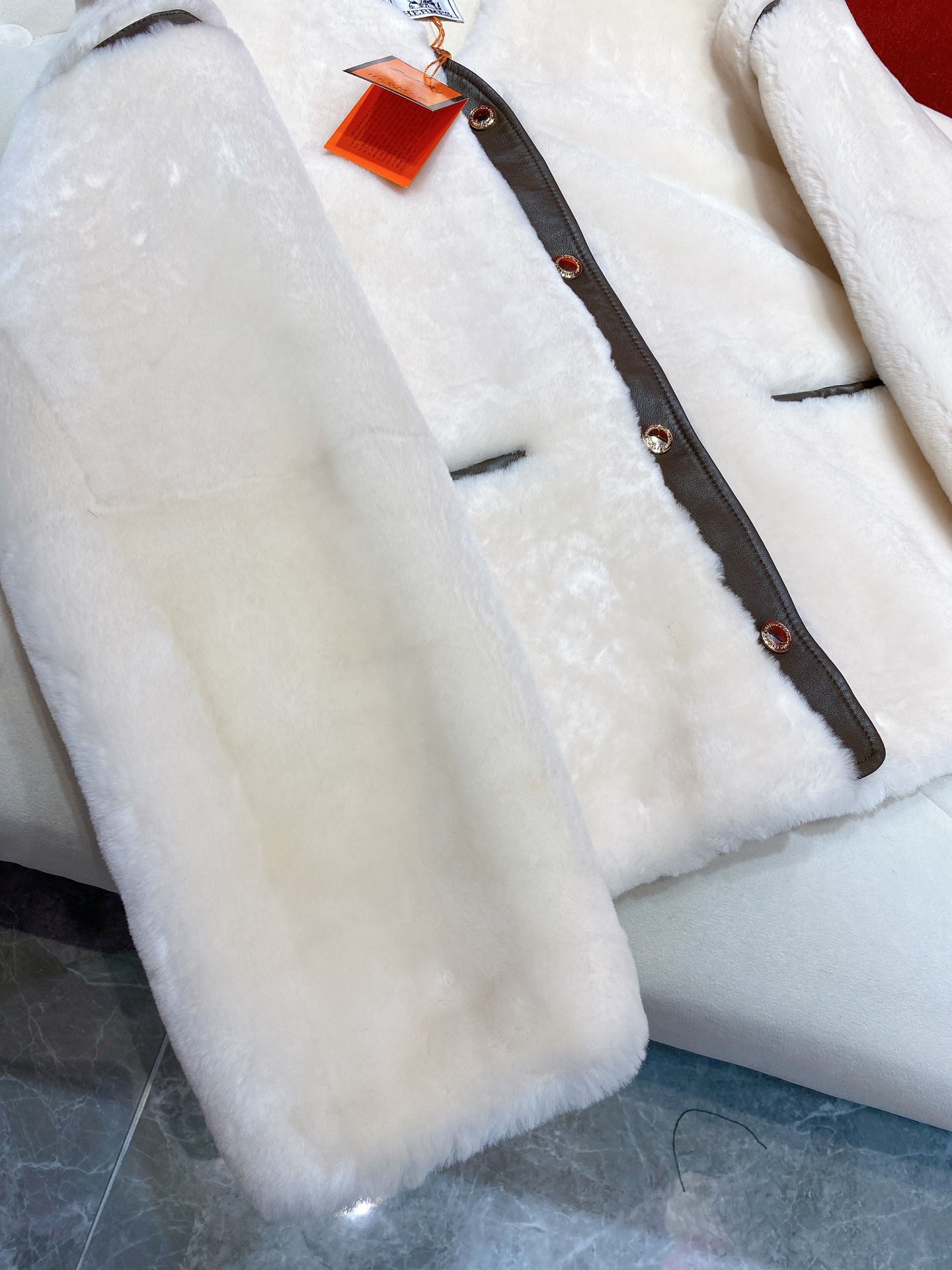 Hermes Short White Fur Coat – Paristore